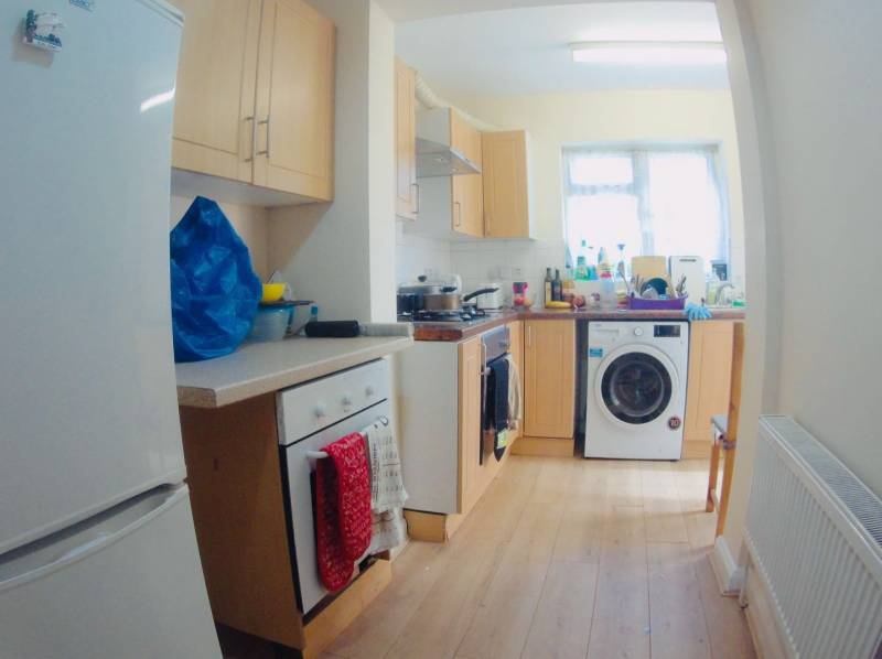 London - Room in a Shared House, Wulfstan Street, W12 - To Rent Now for ...