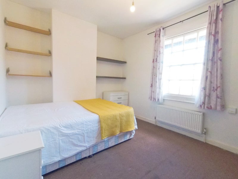 London - Room in a Shared House, Wulfstan Street, W12 - To Rent Now for ...