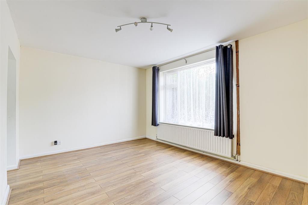 Nottingham - 3 Bed Terraced House, Cotswold Road, NG8 - To Rent Now for ...