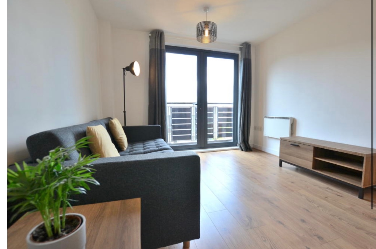 Liverpool - 1 Bed Flat, Staten Court, L1 - To Rent Now for £850.00 p/m