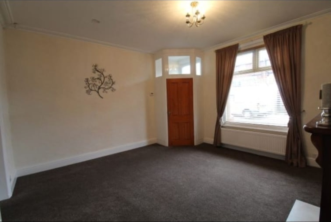 Rochdale - 2 Bed Terraced House, Crown Street, OL16 - To Rent Now for £ ...