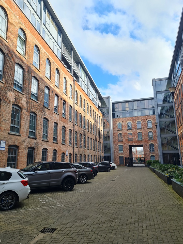 Nottingham - 1 Bed Flat, Queens Road, NG2 - To Rent Now for £845.00 p/m