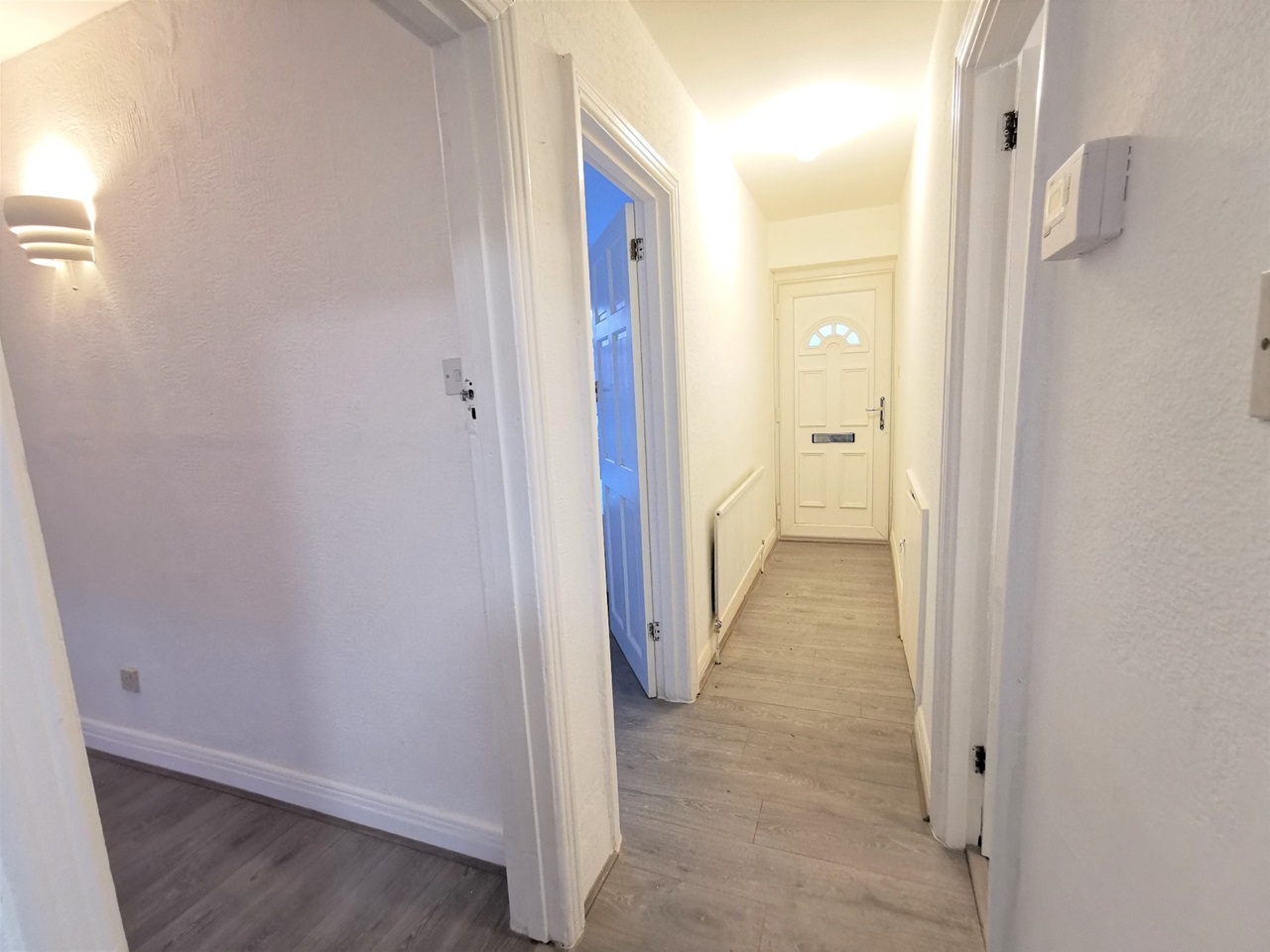 Stanmore - 2 Bed Flat, Everton Drive, HA7 - To Rent Now for £1,750.00 p/m