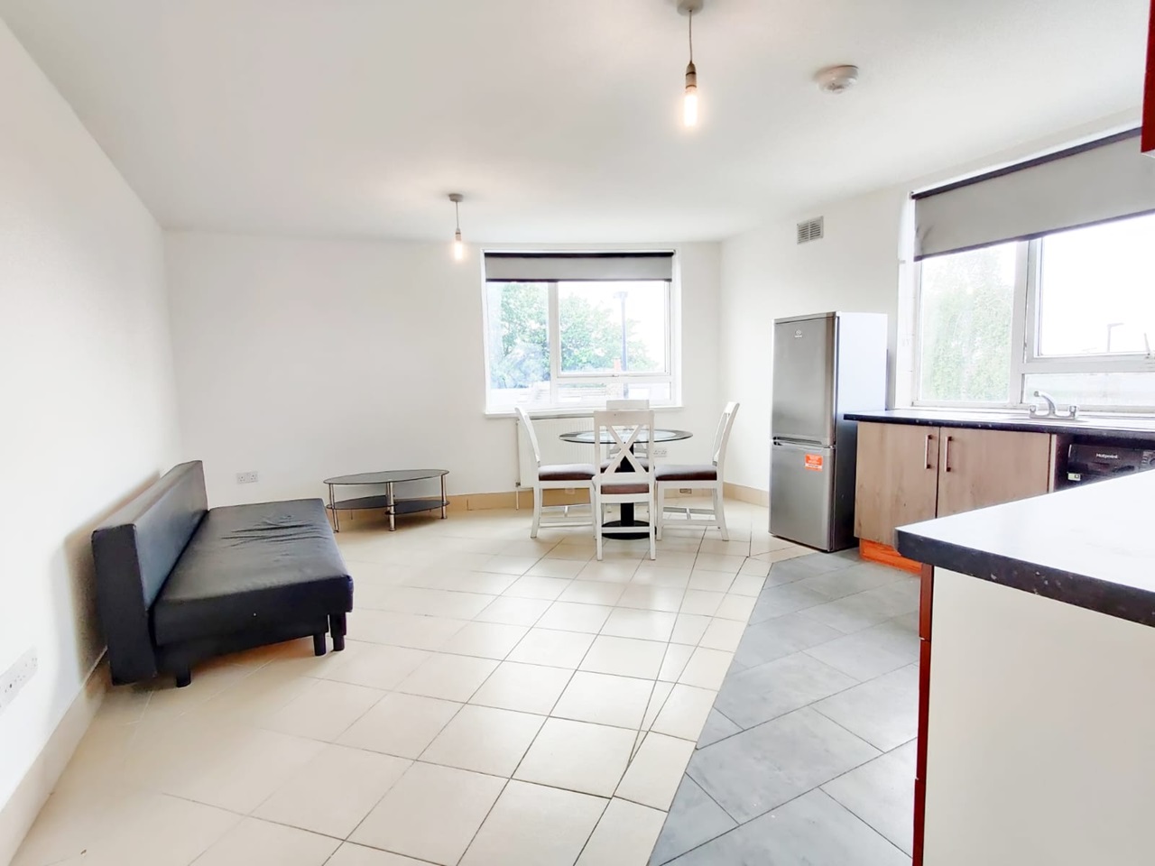 Morden - 1 Bed Flat, London Road, SM4 - To Rent Now for £1,225.00 p/m