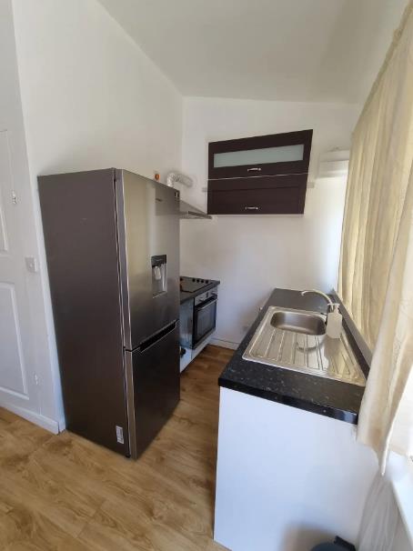 Morden - Studio Flat, Elsrick Avenue, SM4 - To Rent Now for £1,500.00 p/m