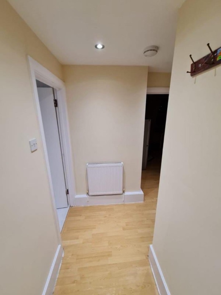 London - 2 Bed Flat, Armagh Road, E3 - To Rent Now for £1,800.00 p/m