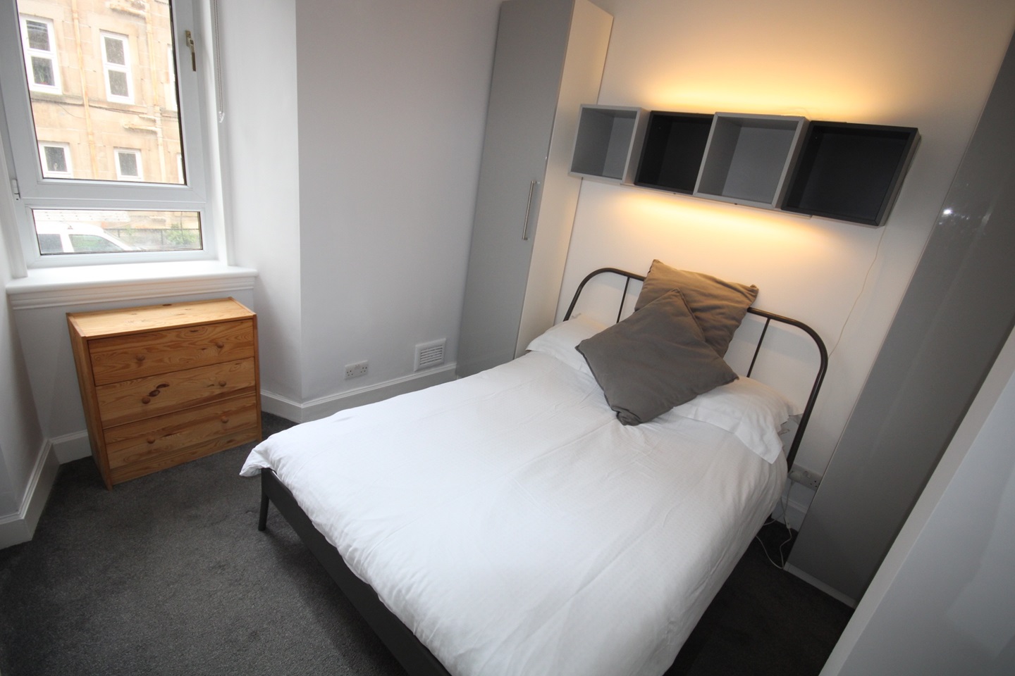 Edinburgh - 2 Bed Flat, Watson Crescent, EH11 - To Rent Now for £1,200. ...