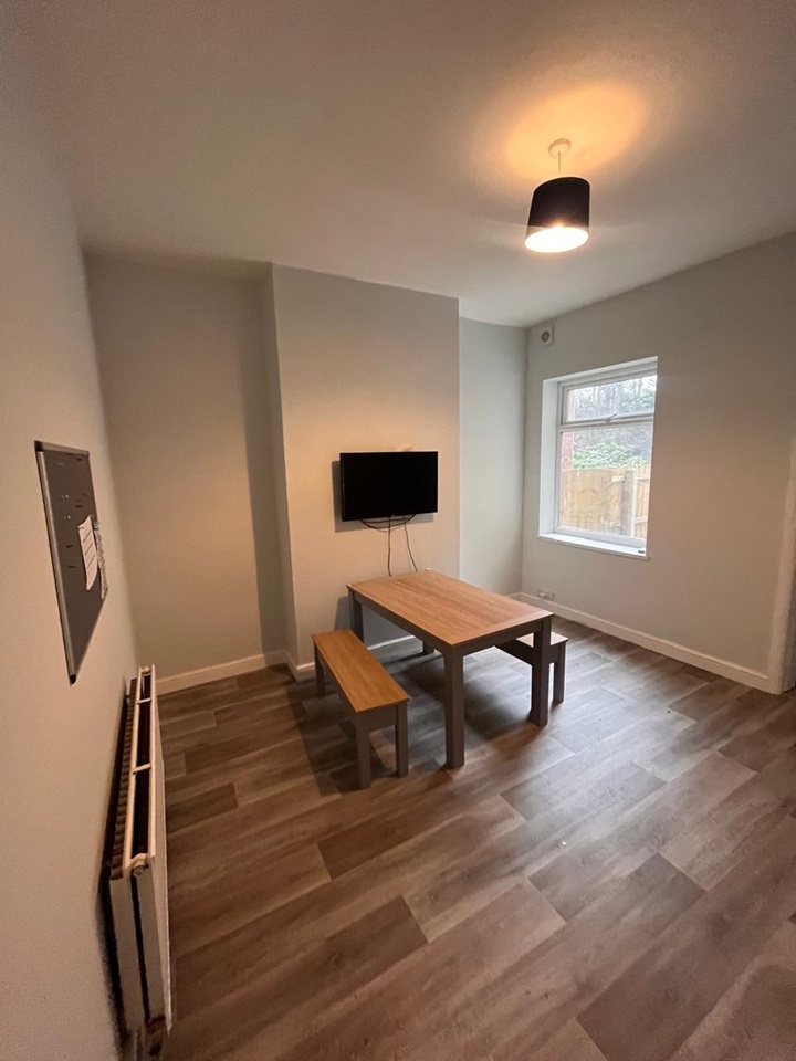 Hull - Room in a Shared House, De Grey Street, HU5 - To Rent Now for £ ...