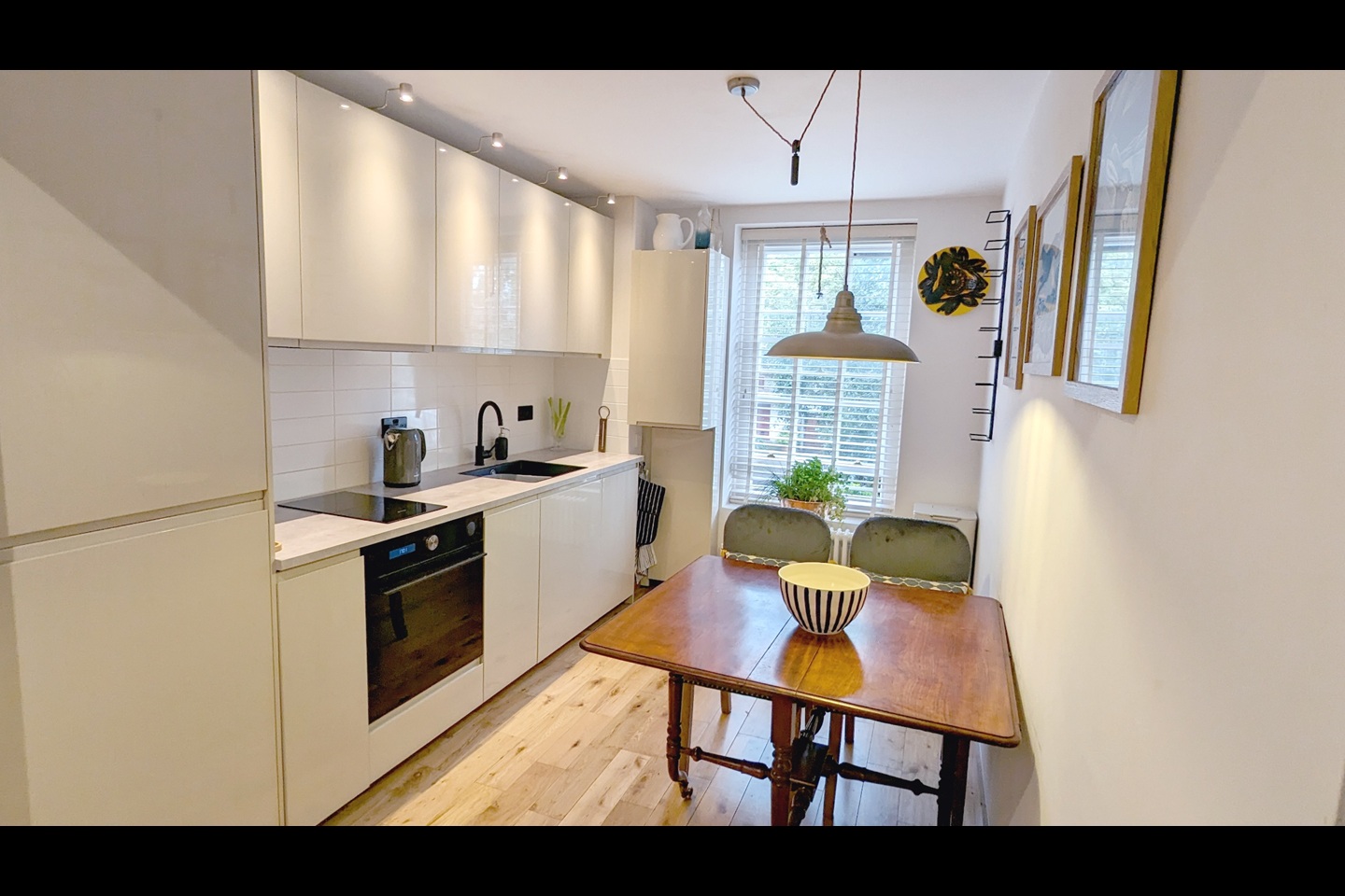 London - 2 Bed Flat, Kilner House, SE11 - To Rent Now for £2,300.00 p/m