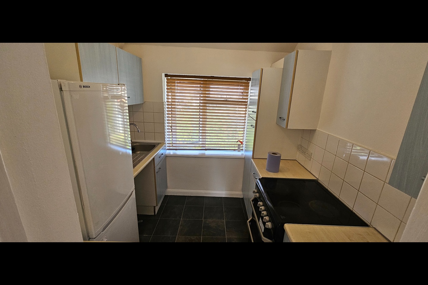 Dagenham - 1 Bed Maisonette, Oxlow Lane, RM10 - To Rent Now for £1,300. ...