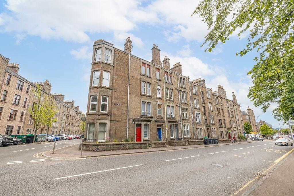 Dundee - 2 Bed Flat, Pitkerro Road, DD4 - To Rent Now for £695.00 p/m