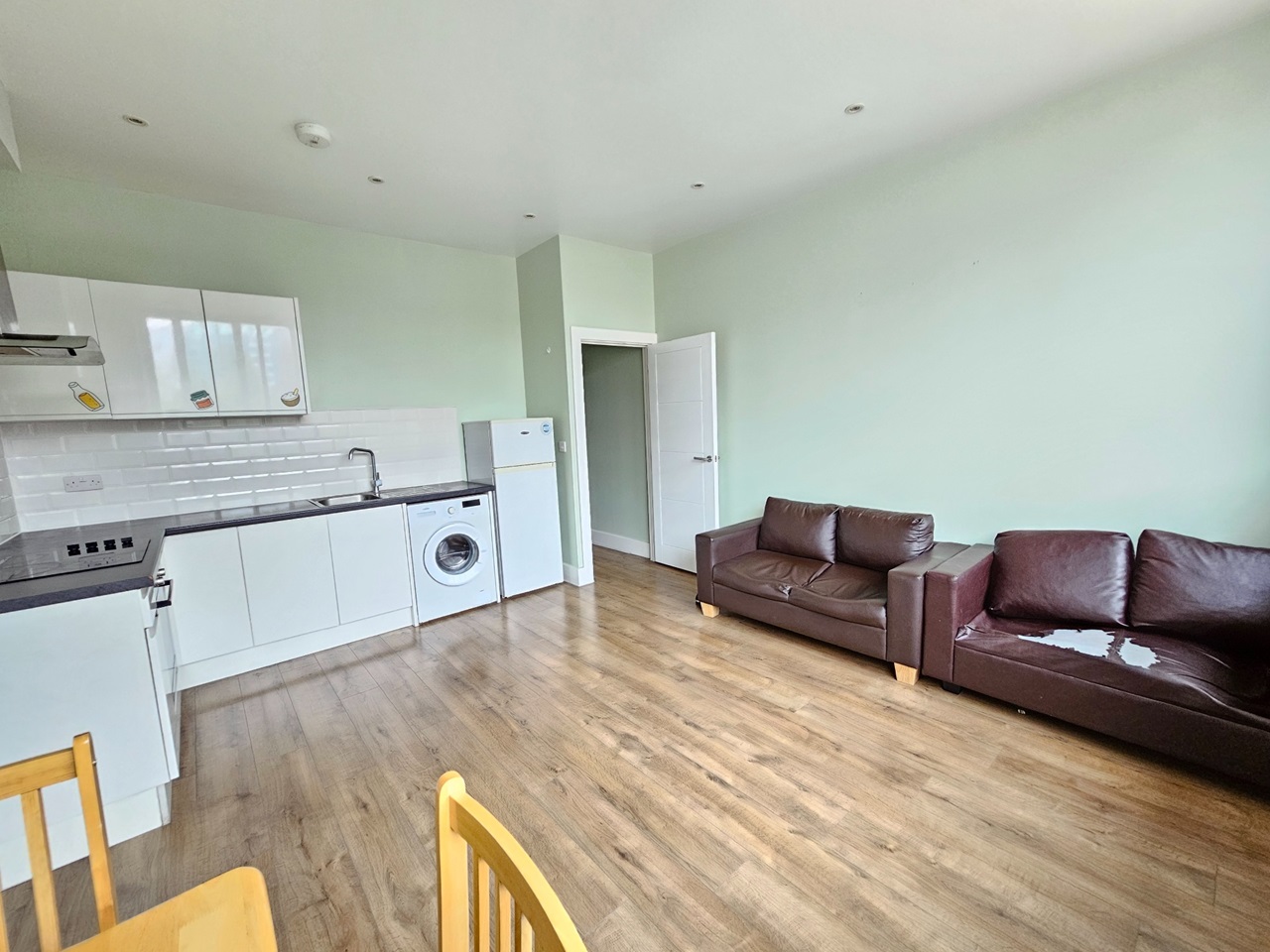 Luton - 1 Bed Flat, Park Street, LU1 - To Rent Now for £1,050.00 p/m