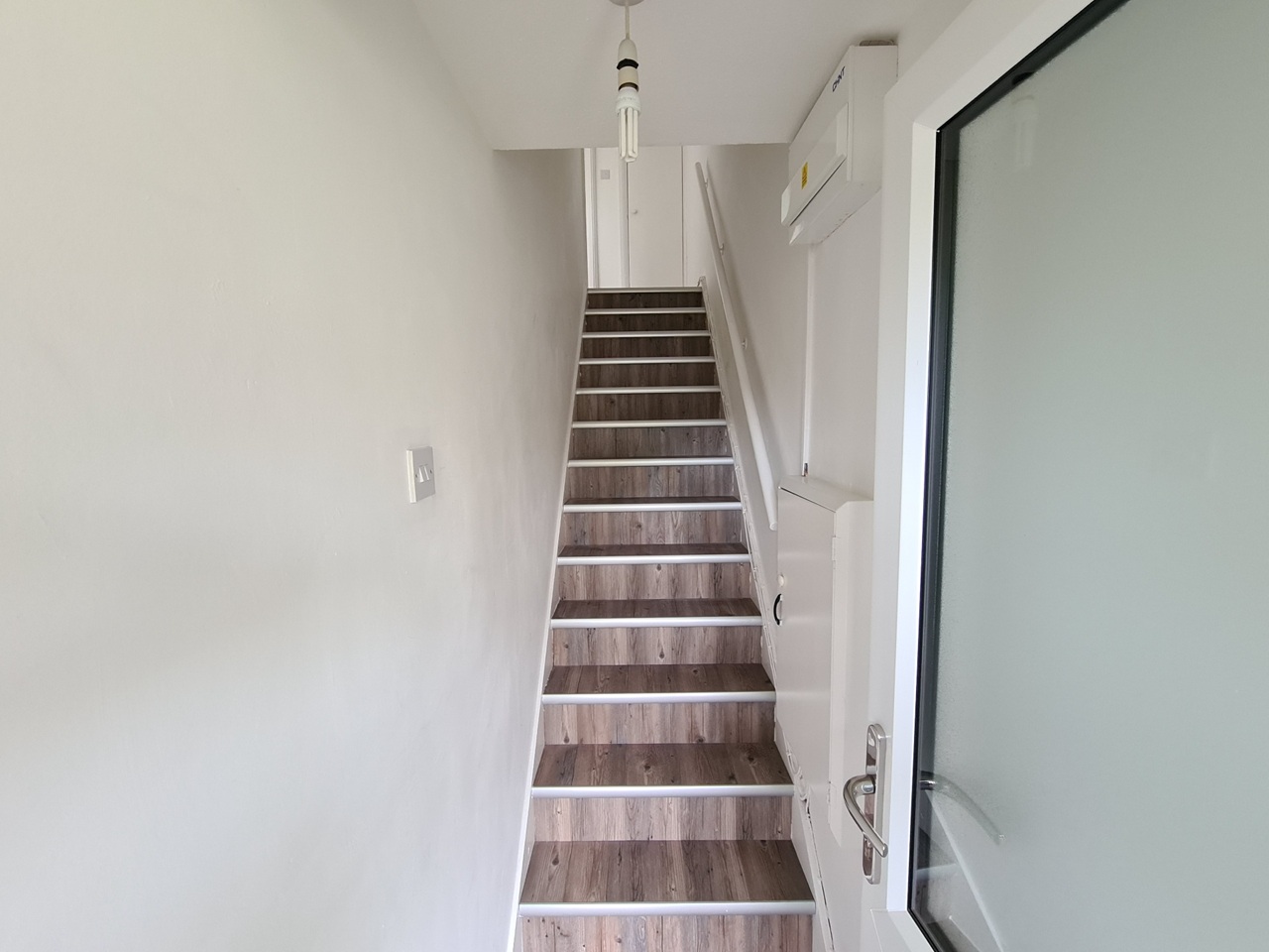 Reading - 2 Bed Terraced House, Lima Court, RG1 - To Rent Now for £ ...