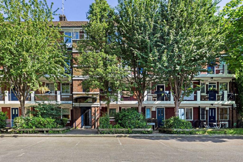 London - Room in a Shared Flat, Arnold Estate, SE1 - To Rent Now for £ ...