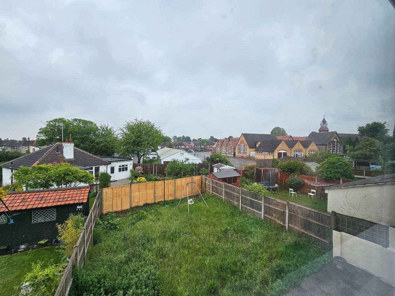 Dartford - 5 Bed Semi-Detached House, Stanham Road, DA1 - To Rent Now ...