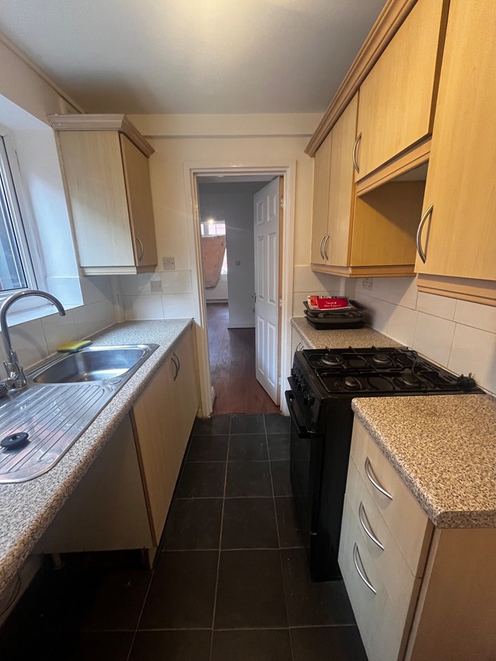 Liverpool 2 Bed Terraced House Killarney Road L13 To Rent Now For