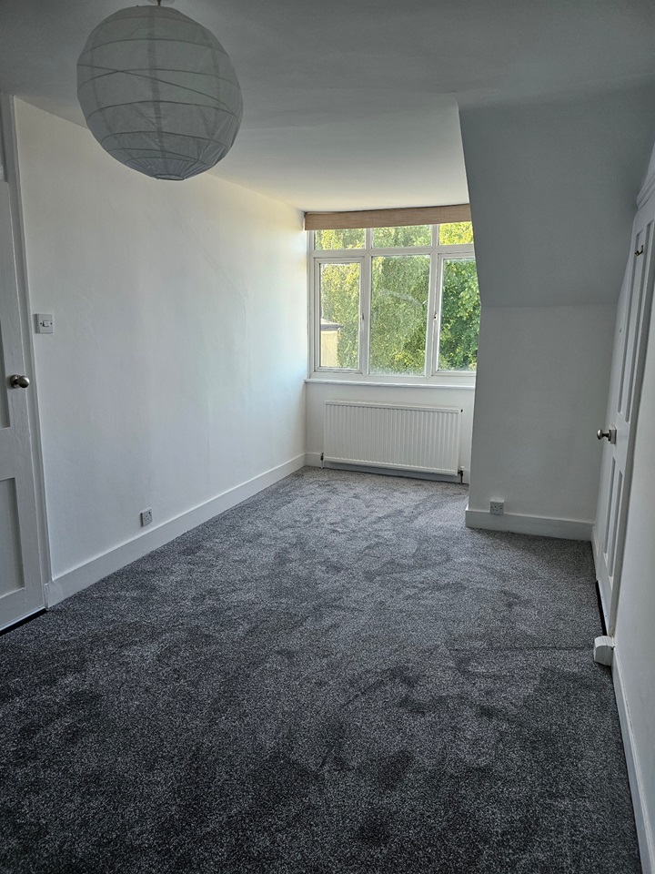 London - 1 Bed Flat, Rosenthal Road, SE6 - To Rent Now for £1,300.00 p/m