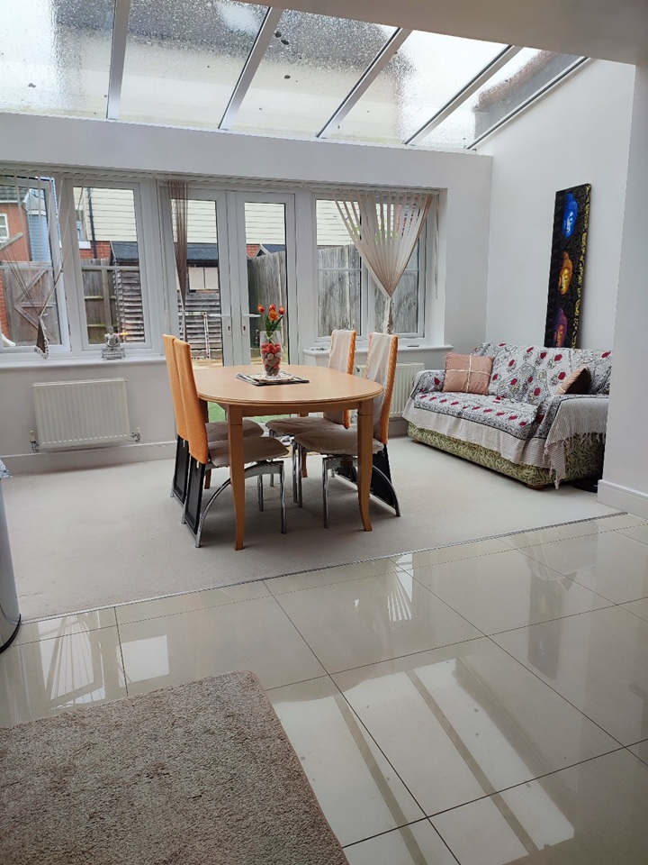 Slough - Room in a Shared House, Kenbury Drive, SL1 - To Rent Now for £ ...