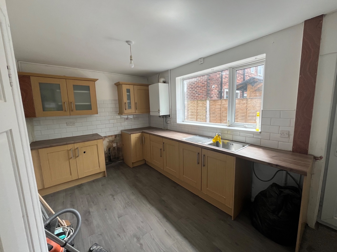 Manchester - 3 Bed Semi-Detached House, Selhurst Avenue, M11 - To Rent ...