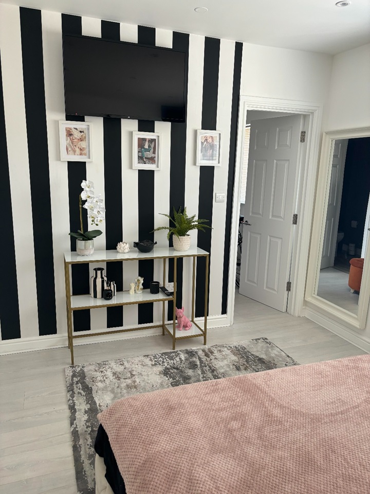 Basildon - Room in a Shared House, Clay Hill Road, SS16 - To Rent Now ...