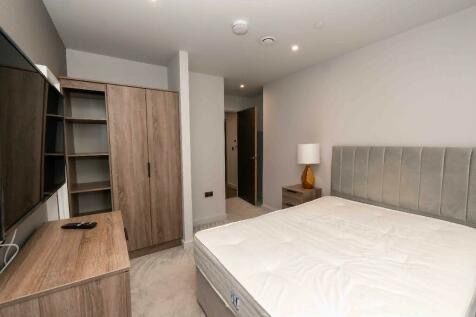 Liverpool - 1 Bed Flat, Crump Street, L1 - To Rent Now for £950.00 p/m