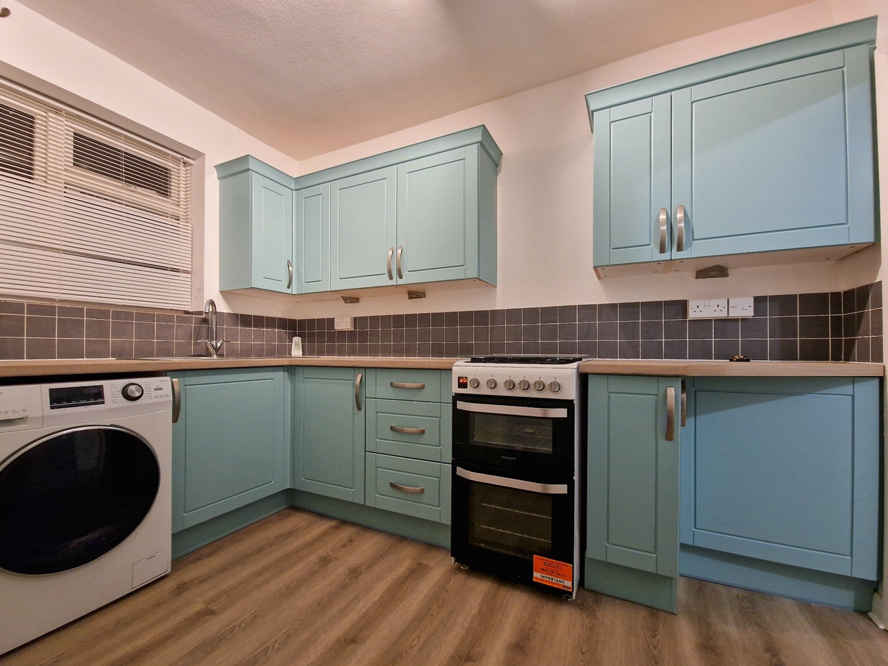 Erith - 2 Bed Flat, Belmont Road, DA8 - To Rent Now for £1,675.00 p/m