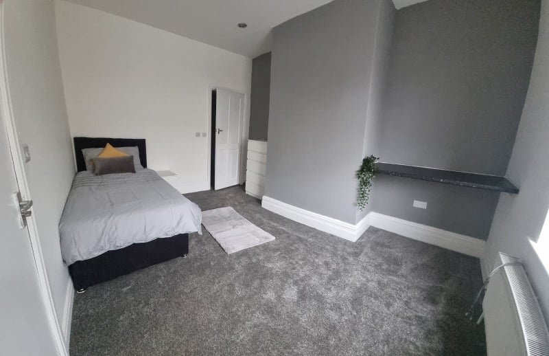 Derby - Room in a Shared House, Slack Lane, DE22 - To Rent Now for £450 ...