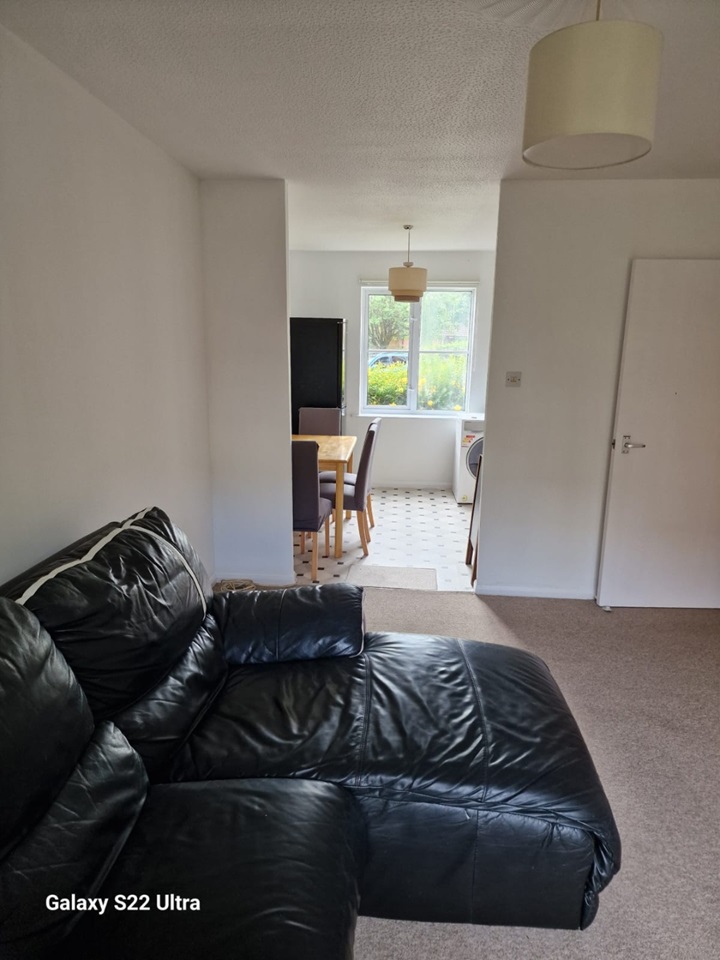 Reading - 2 Bed Flat, Rose Kiln Lane, RG1 - To Rent Now for £1,400.00 p/m