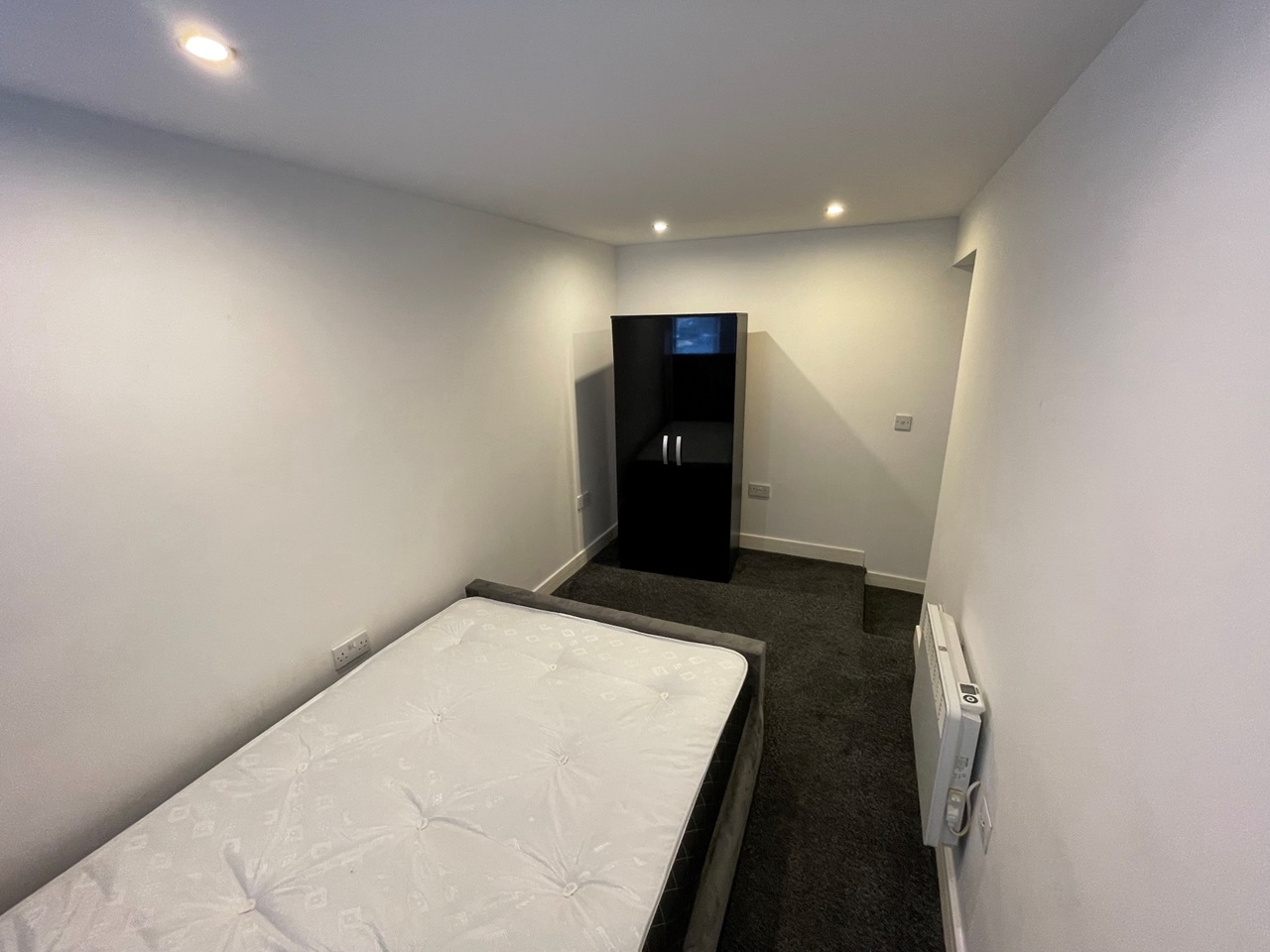 Bradford - 1 Bed Flat, Manningham Lane, BD8 - To Rent Now for £550.00 p/m