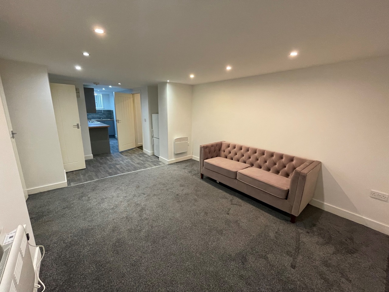 Bradford - 1 Bed Flat, Manningham Lane, BD8 - To Rent Now for £550.00 p/m