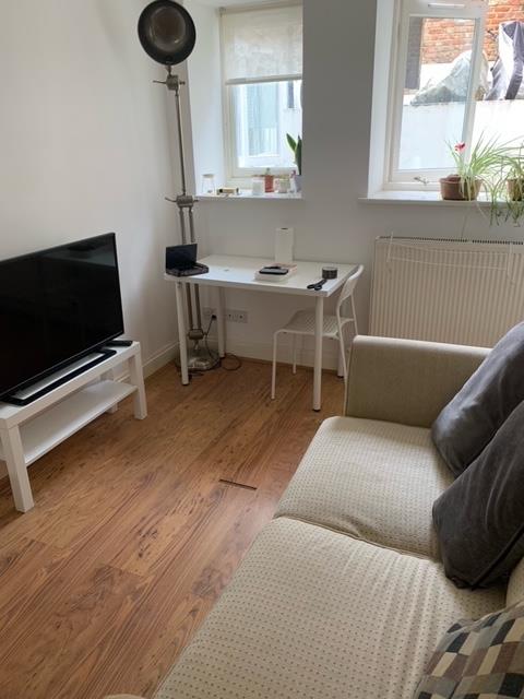 London - 1 Bed Flat, Lyham Road, SW2 - To Rent Now for £1,450.00 p/m