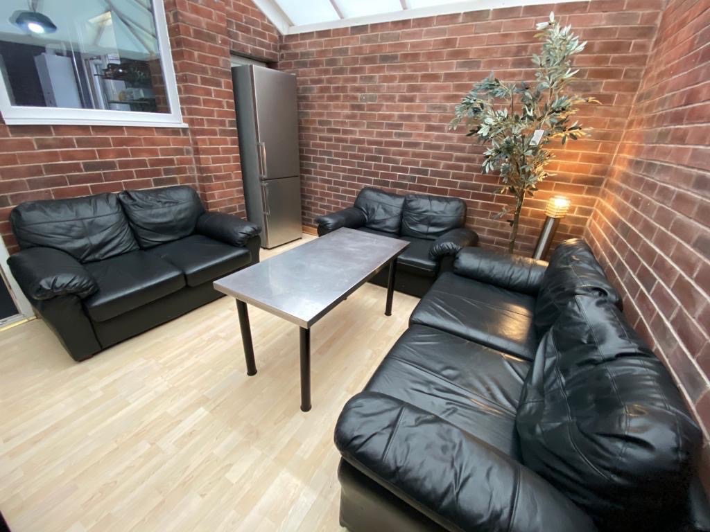 Manchester - Room in a Shared House, Banff Road, M14 - To Rent Now for ...