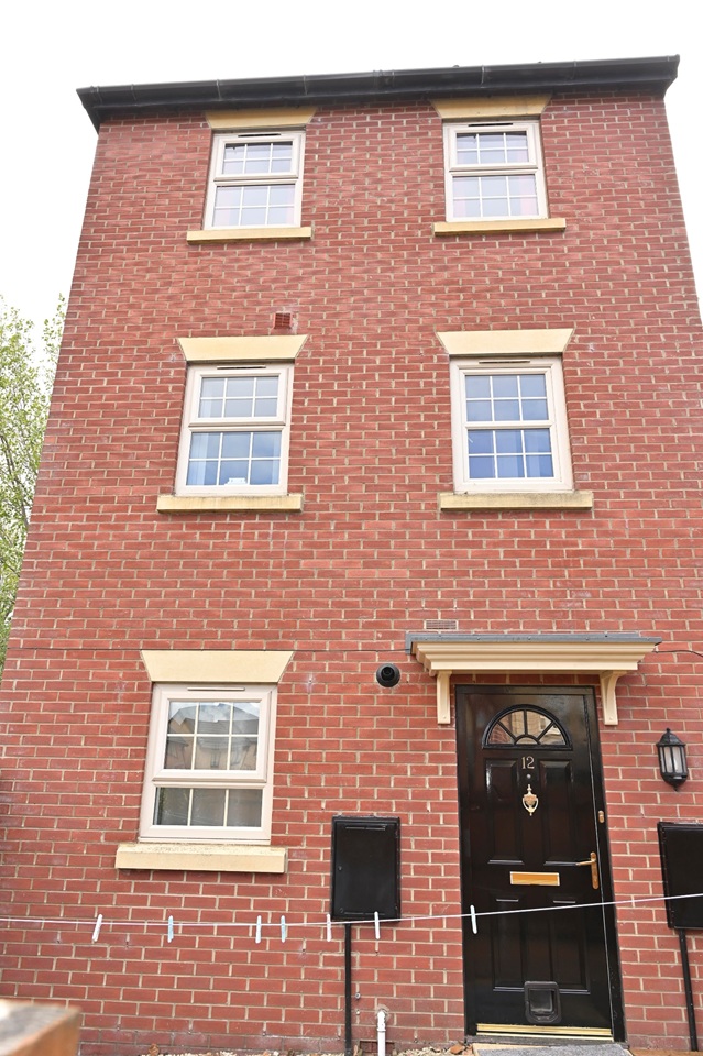 Sinfin, Derby - 2 Bed End Terrace, Bramblehedge Drive, DE24 - To Rent ...