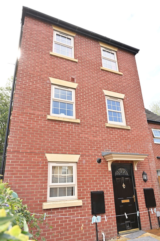 Sinfin, Derby - 2 Bed End Terrace, Bramblehedge Drive, DE24 - To Rent ...