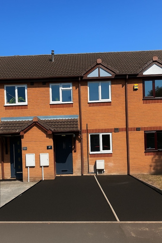 Chadsmoor, Cannock - 3 Bed Semi-Detached House, Woodford End, WS11 - To ...