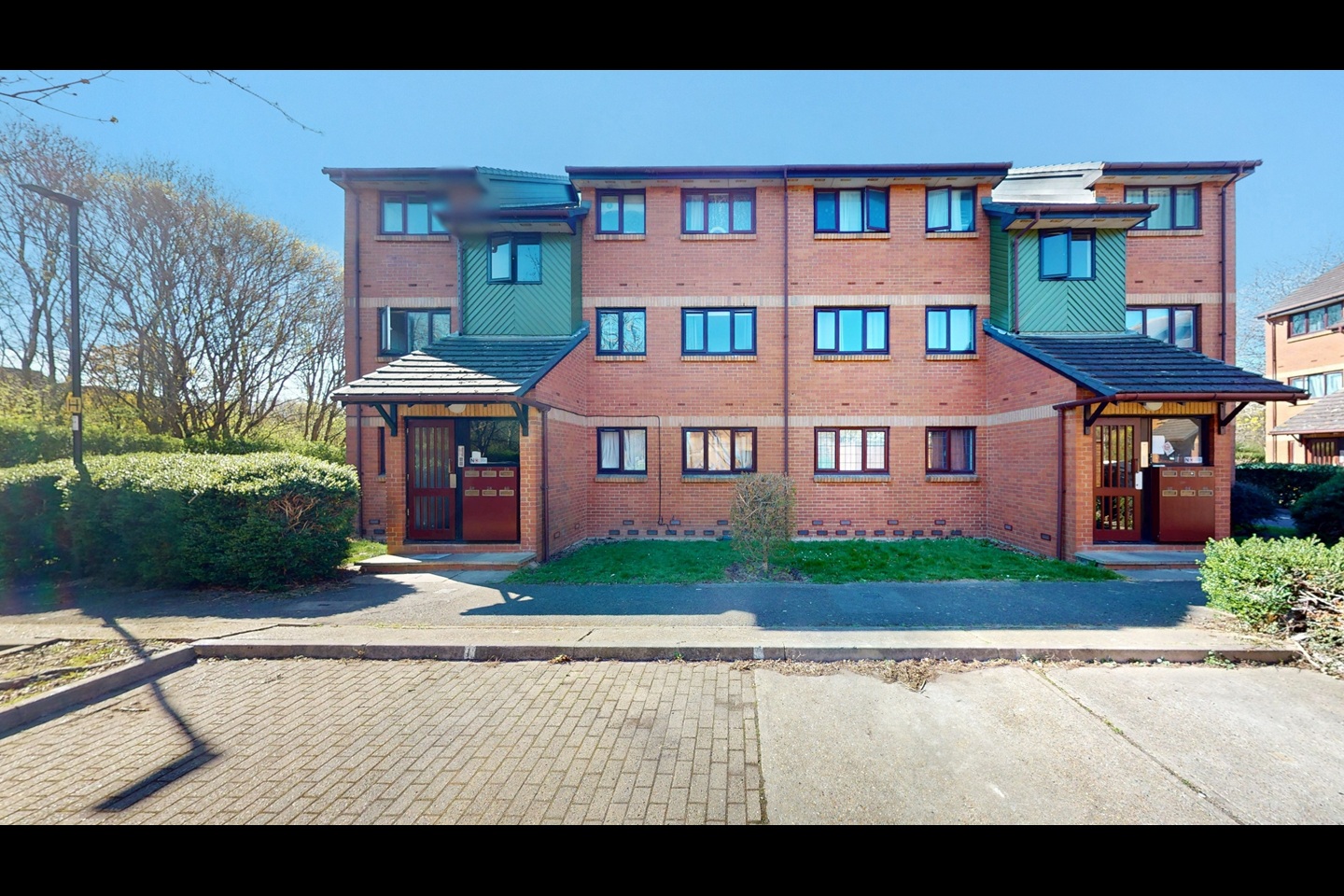 Enfield - 2 Bed Flat, Maltby Drive, EN1 - To Rent Now for £1,750.00 p/m