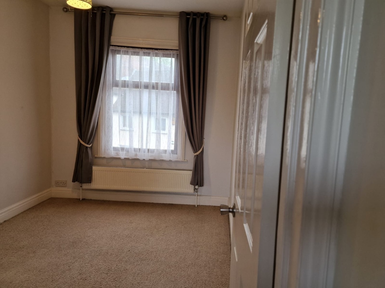 Colchester - 2 Bed Terraced House, Brook Street, CO1 - To Rent Now for ...