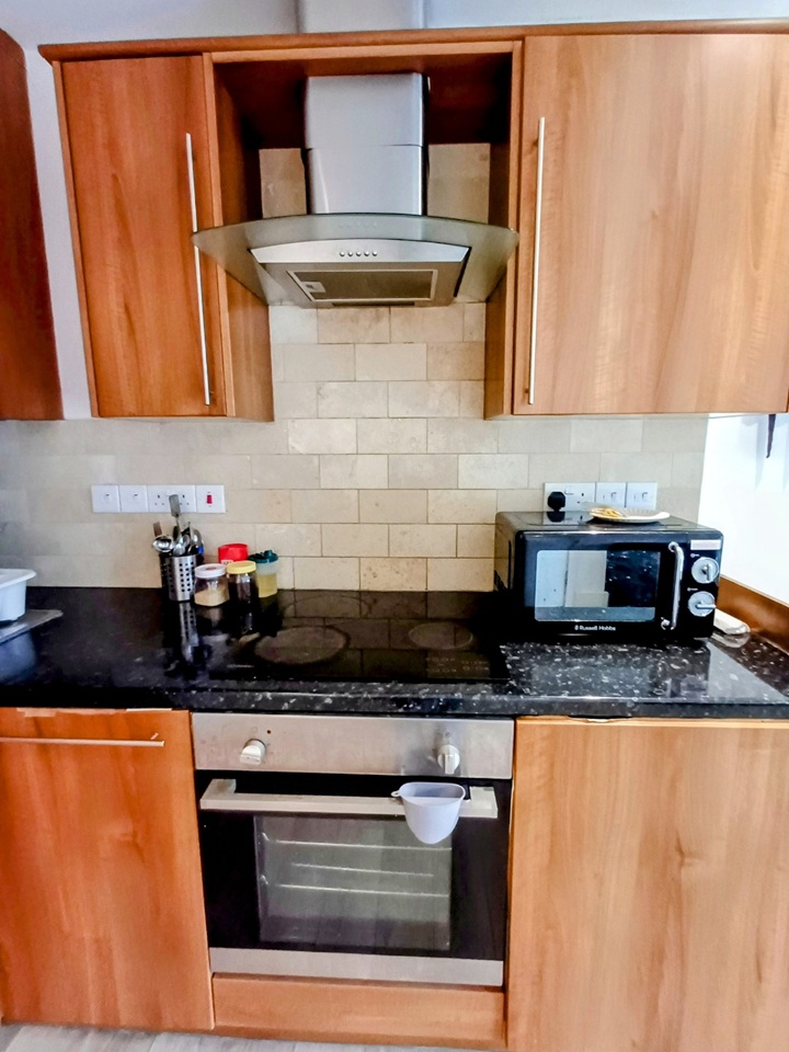 London - 2 Bed Flat, Edith Road, W14 - To Rent Now for £2,500.00 p/m
