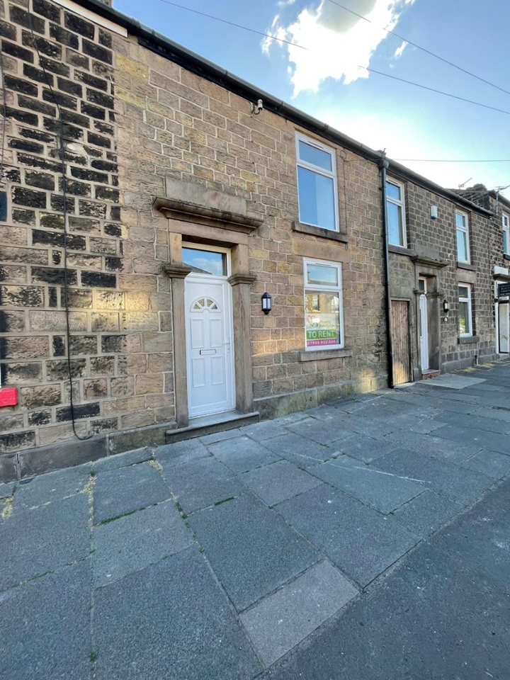 Adlington, Chorley - 2 Bed Terraced House, Chorley Road, PR6 - To Rent ...