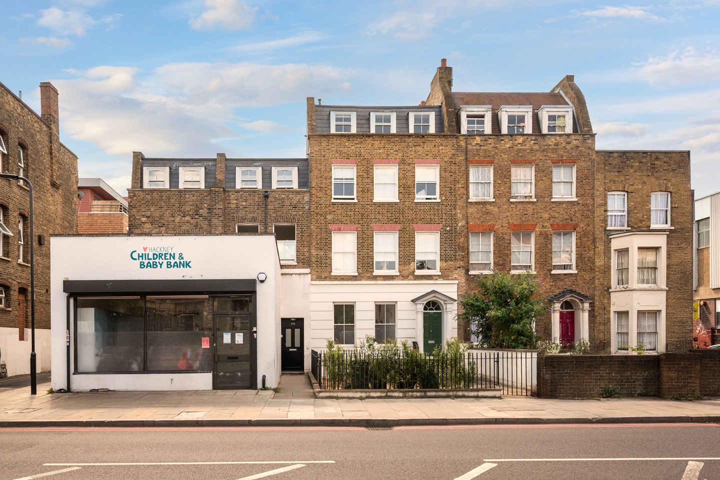 London - 2 Bed Flat, Homerton High Street, E9 - To Rent Now for £2,650. ...