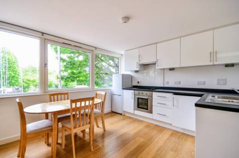London - 2 Bed Flat, Princess Louise Building, SE8 - To Rent Now for £ ...