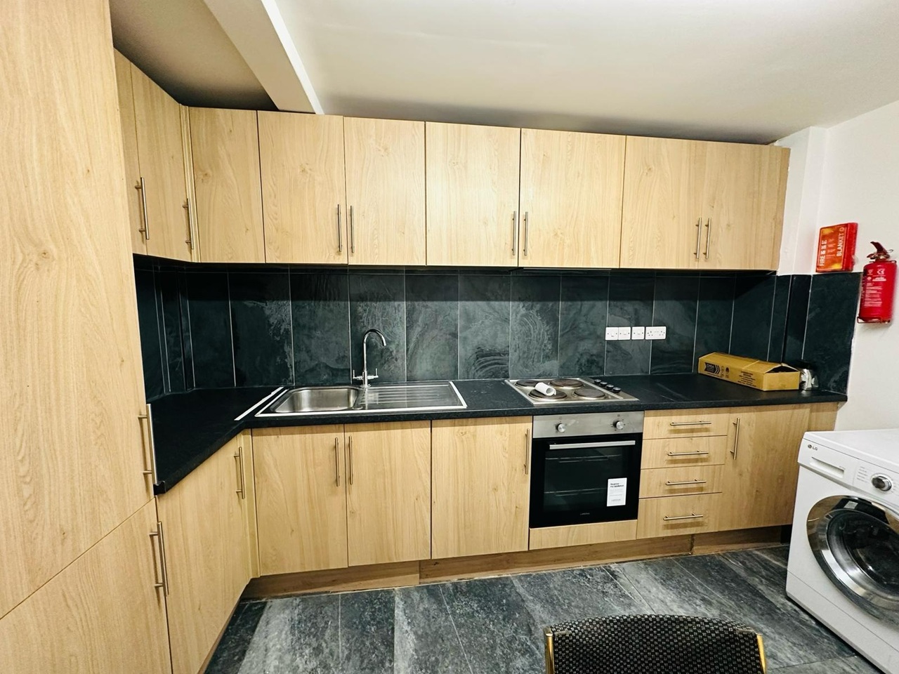 London - 2 Bed Flat, East Acton Lane, W3 - To Rent Now for £1,950.00 p/m
