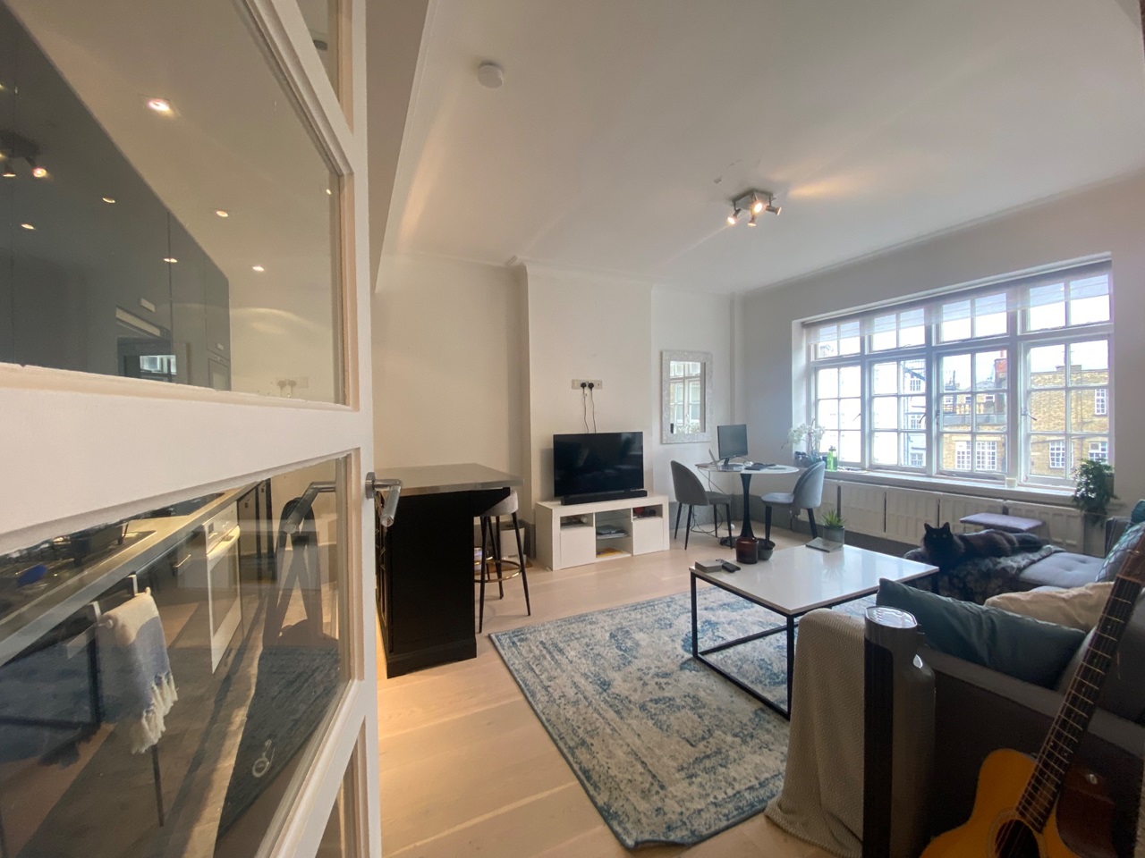 London - 1 Bed Flat, Basildon Court, W1G - To Rent Now for £3,000.00 p/m