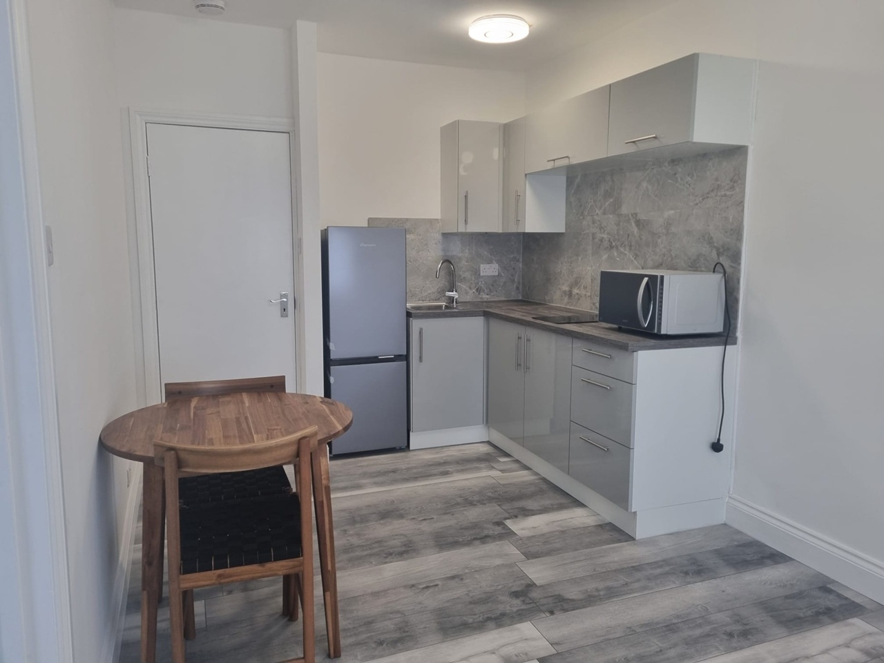 London - 1 Bed Flat, Hendon, NW4 - To Rent Now for £1,350.00 p/m