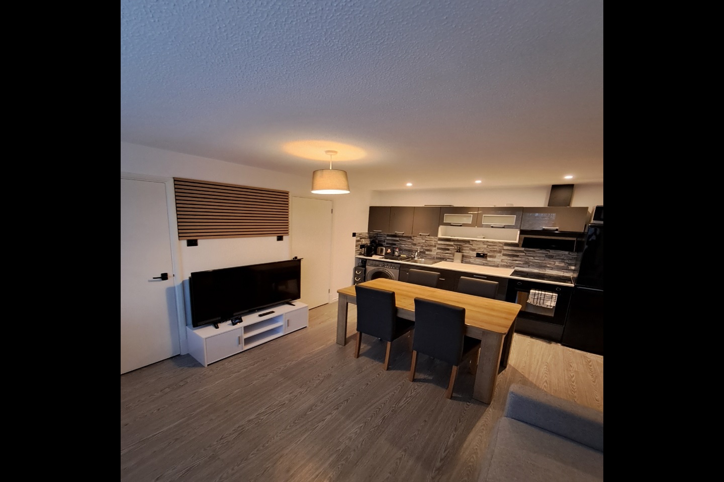 London - 1 Bed Flat, Willoughby Mews, N17 - To Rent Now for £1,650.00 p/m