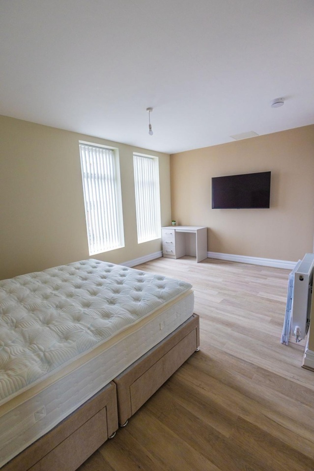 Roby, Liverpool - Room in a Shared House, Church Road, L36 - To Rent ...