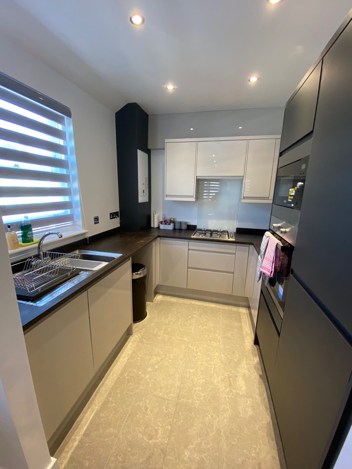 Truro - 2 Bed Flat, Three Rivers House, TR1 - To Rent Now for £1,525.00 p/m