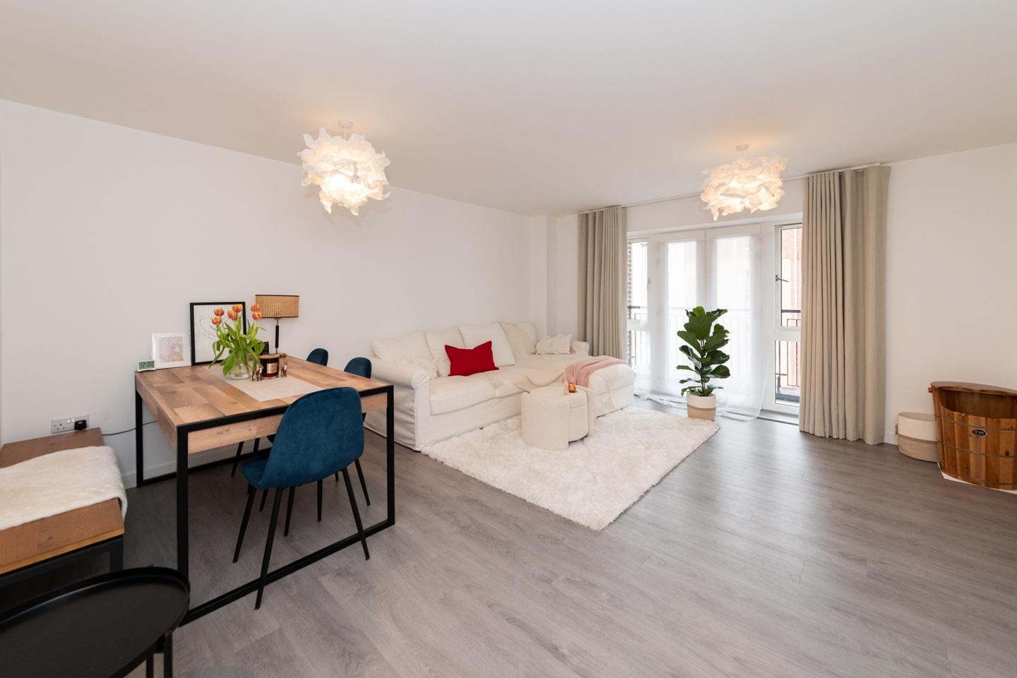 Reading - 2 Bed Flat, Nightingale Way, RG30 - To Rent Now for £1,550.00 p/m