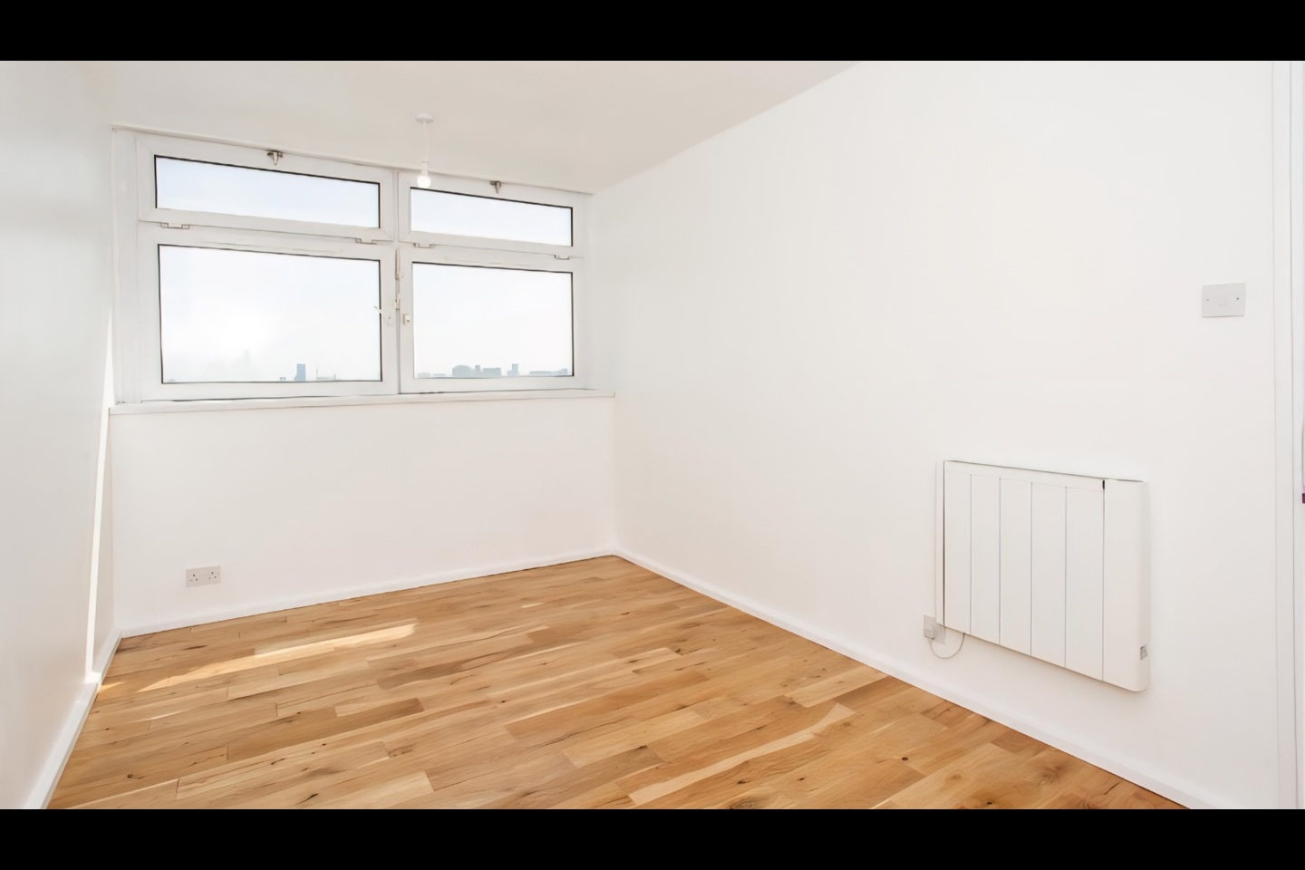 London - 2 Bed Flat, Elmslie Point, E3 - To Rent Now for £2,050.00 p/m