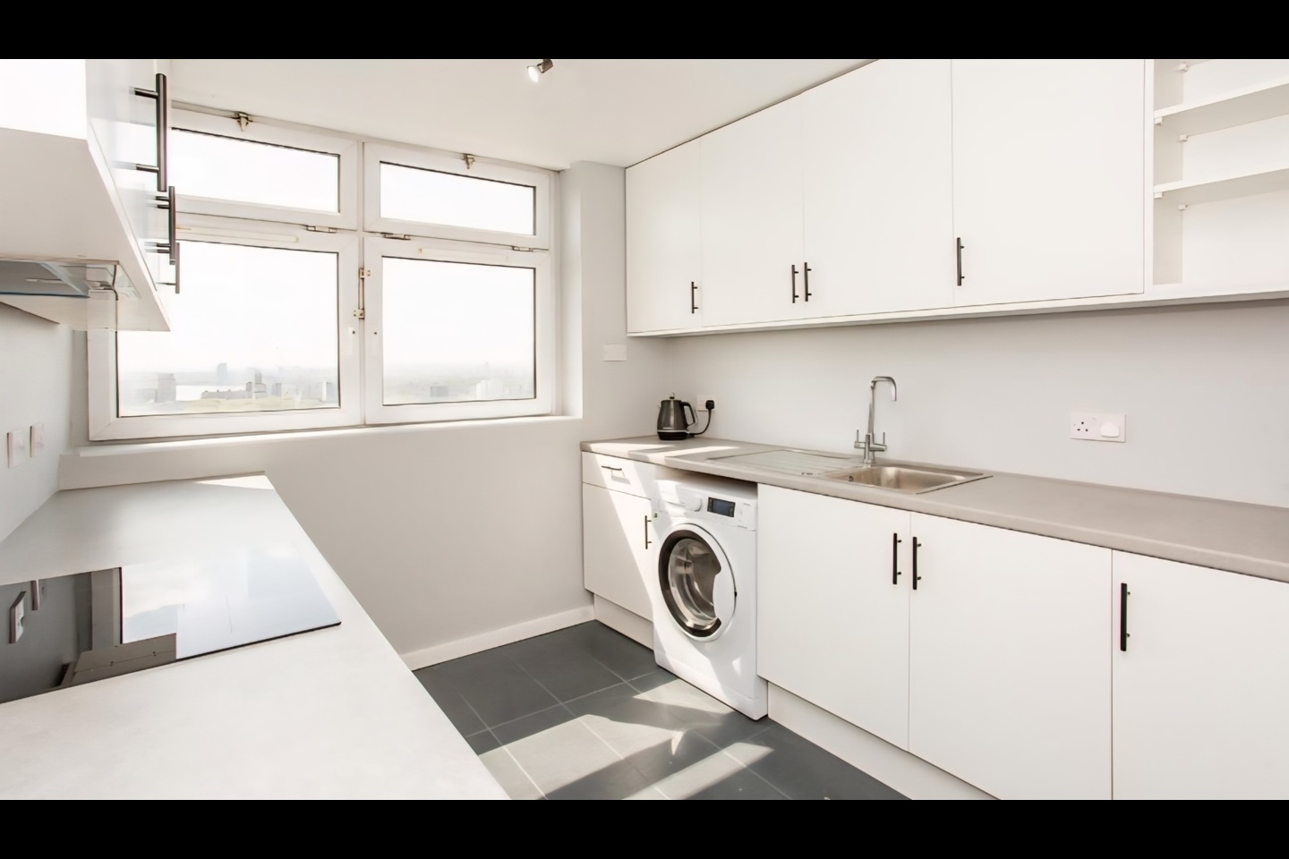 London - 2 Bed Flat, Elmslie Point, E3 - To Rent Now for £2,050.00 p/m